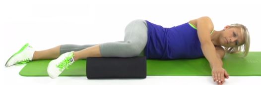 Mobilisierung des Rückens mit Faszien-Rolle | Therapie-Anleitung